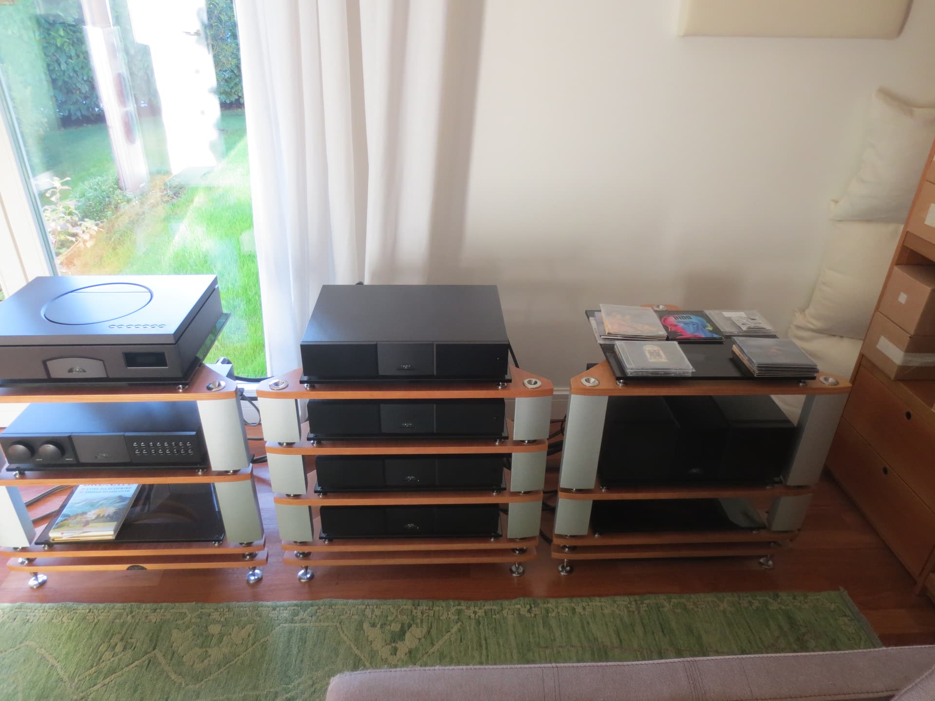 NAC/NAP rack arrangement with 4-pin DIN to XLR - Hi-Fi Corner - Naim ...